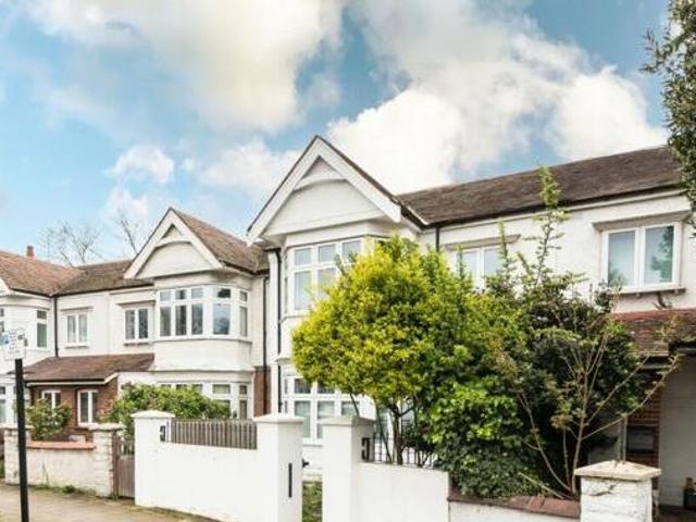 2 Bedroom Apartment For Rent In London