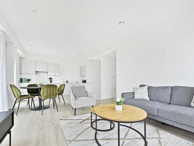 2 Bedroom Apartment For Rent In London