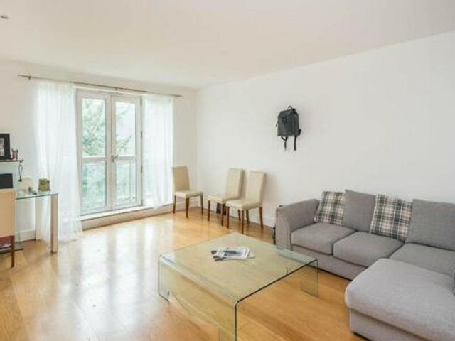 2 Bedroom Apartment For Rent In London