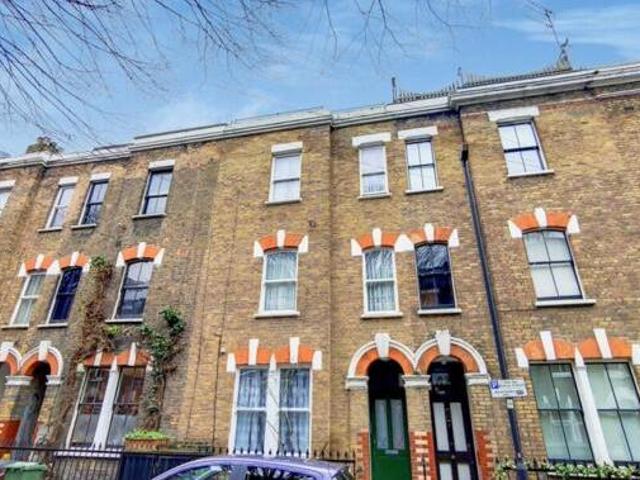 2 Bedroom Apartment For Rent In London