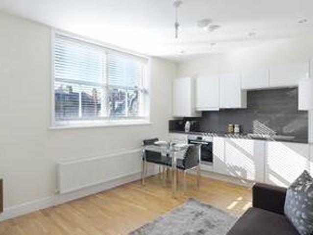 2 Bedroom Apartment For Rent In London