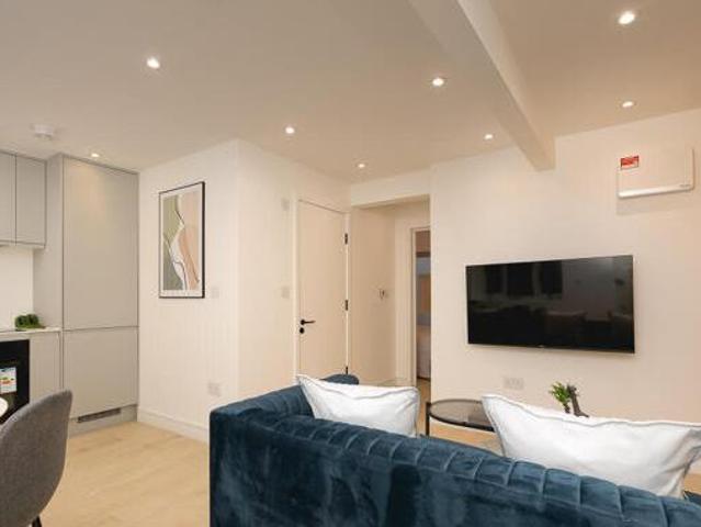 2 Bedroom Apartment For Rent In London