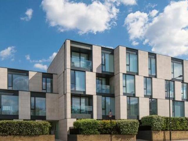 2 Bedroom Apartment For Rent In London