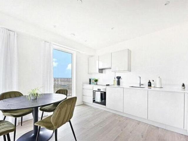2 Bedroom Apartment For Rent In London