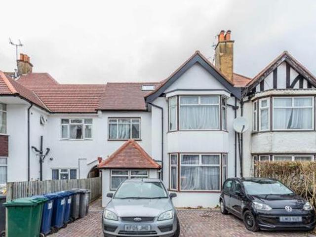 2 Bedroom Apartment For Rent In London