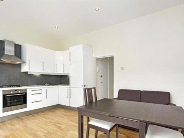 2 Bedroom Apartment For Rent In London