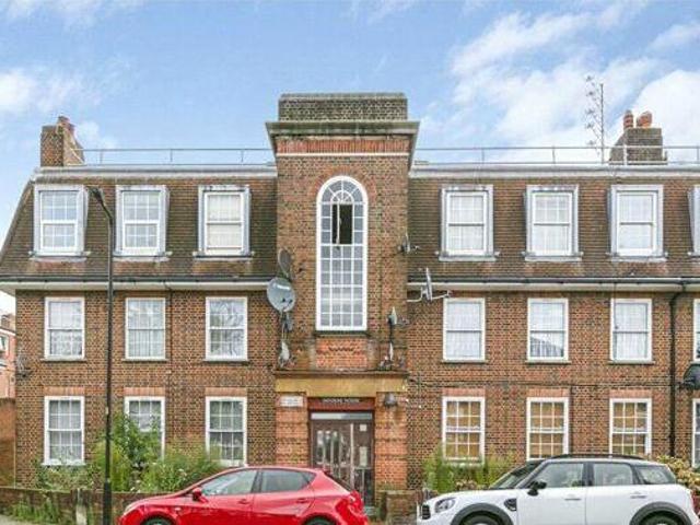 2 Bedroom Apartment For Rent In London