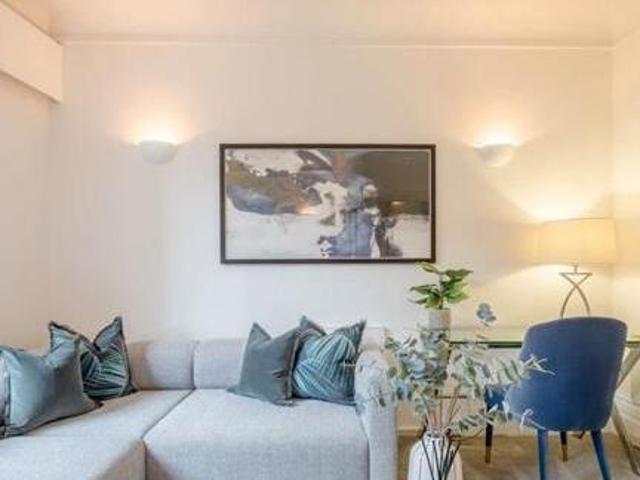 2 Bedroom Apartment For Rent In London