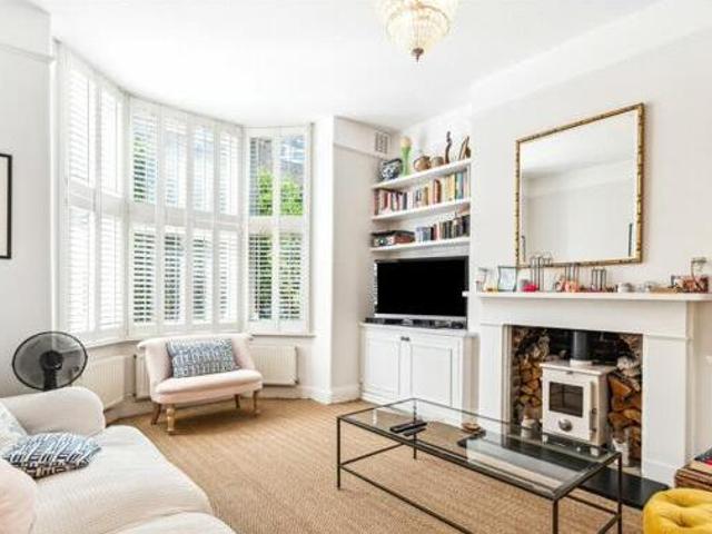 2 Bedroom Apartment For Rent In London
