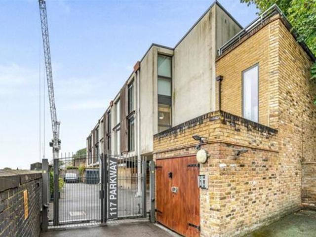 2 Bedroom Apartment For Rent In London