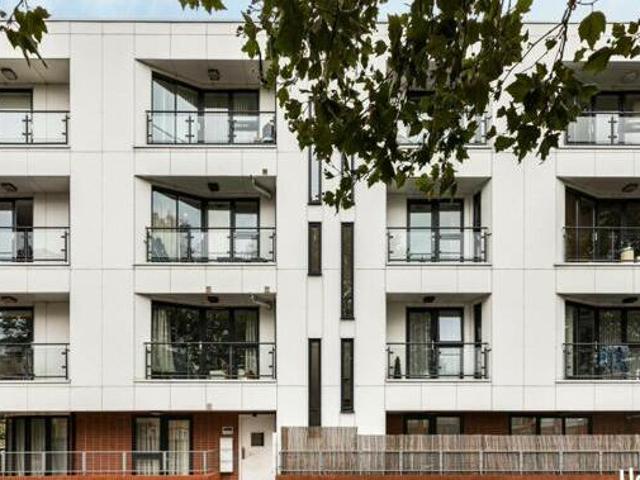 2 Bedroom Apartment For Rent In London