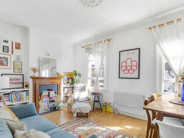 2 Bedroom Apartment For Rent In London