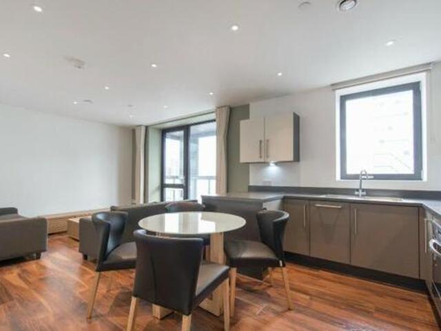 2 Bedroom Apartment For Rent In London
