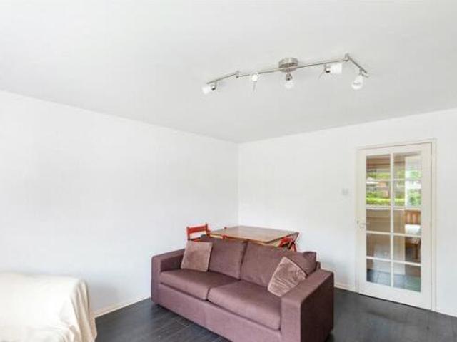 2 Bedroom Apartment For Rent In London