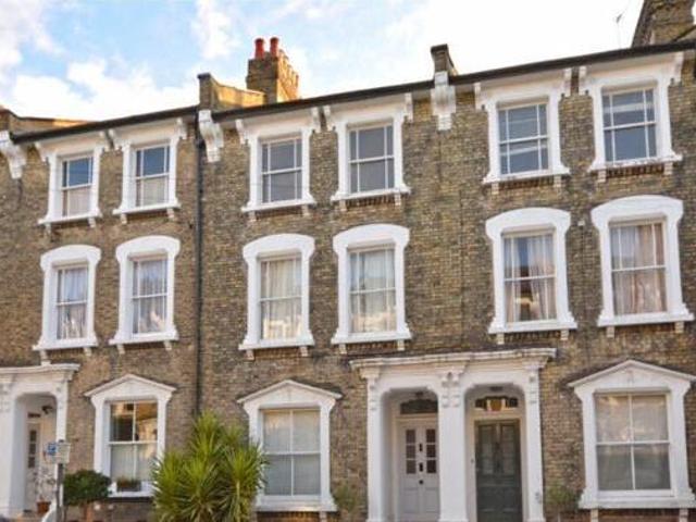 2 Bedroom Apartment For Rent In London