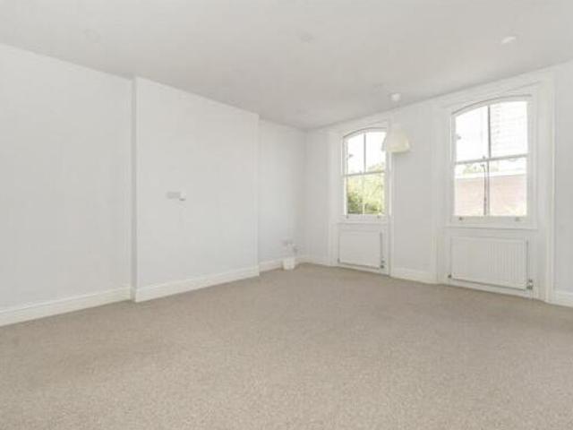 2 Bedroom Apartment For Rent In London