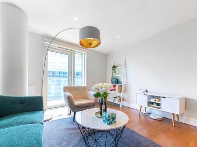 2 Bedroom Apartment For Rent In London