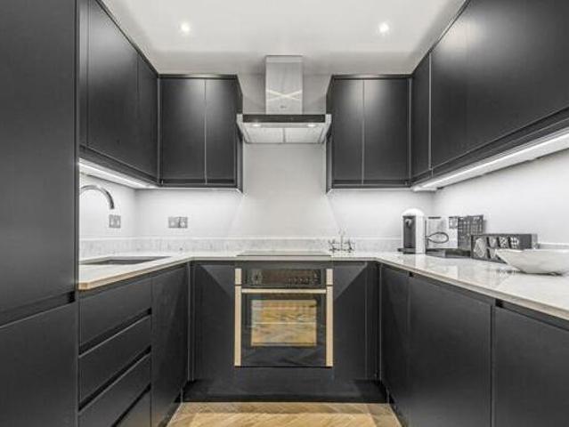 2 Bedroom Apartment For Rent In London