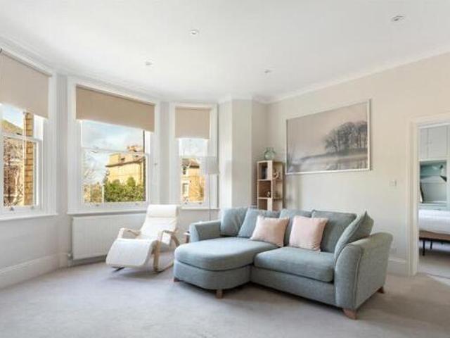 2 Bedroom Apartment For Rent In London
