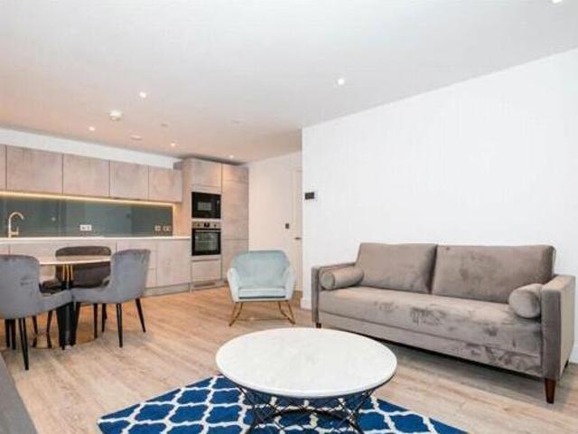 2 Bedroom Apartment For Rent In London