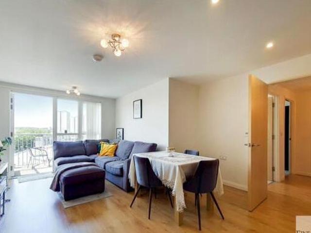 2 Bedroom Apartment For Rent In London
