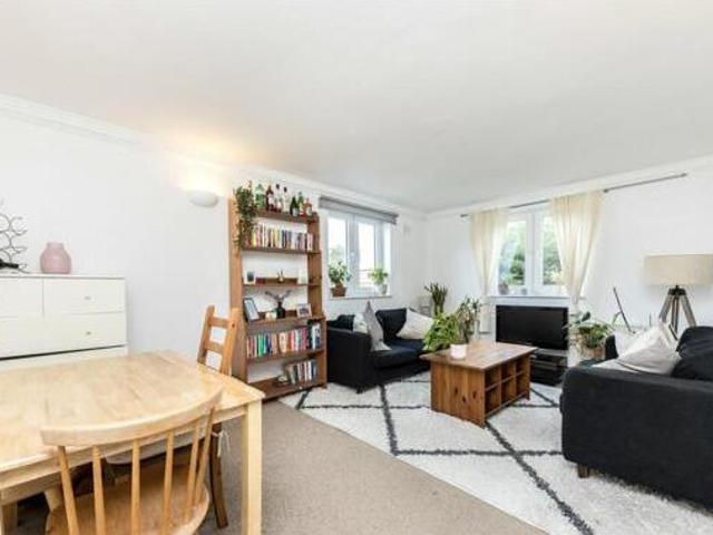 2 Bedroom Apartment For Rent In London