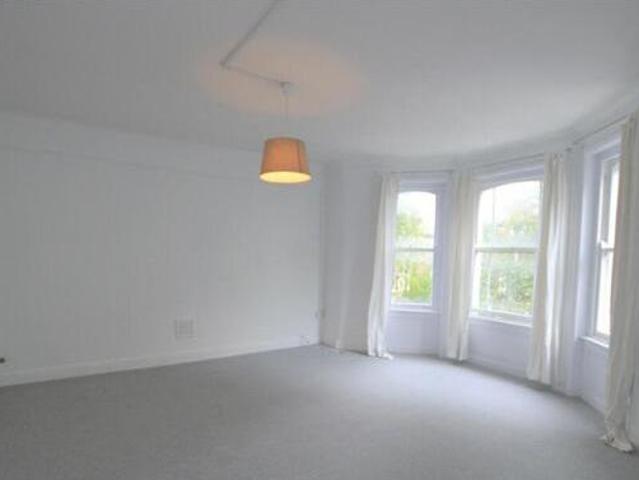 2 Bedroom Apartment For Rent In London