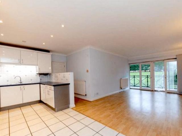 2 Bedroom Apartment For Rent In London