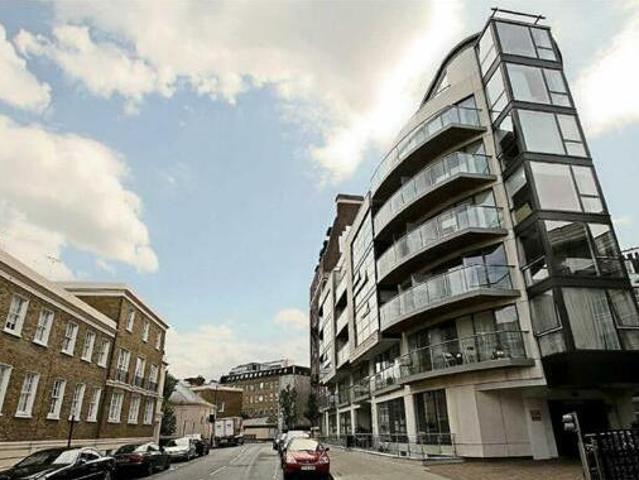 2 Bedroom Apartment For Rent In London