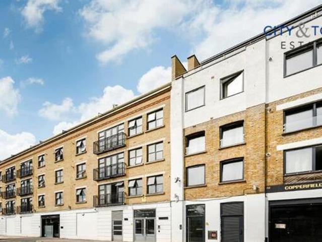2 Bedroom Apartment For Rent In London