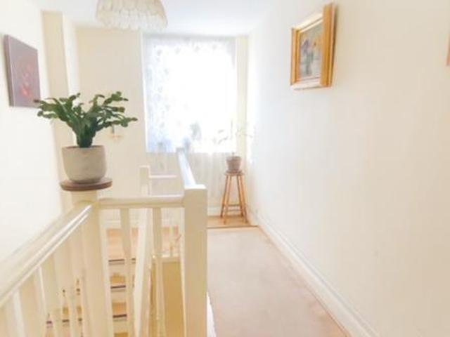 2 Bedroom Apartment For Rent In London