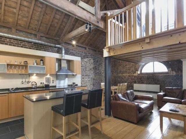 2 Bedroom Apartment For Rent In London, 12 Hertsmere Road