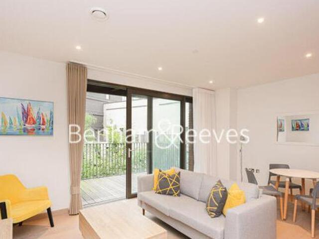 2 Bedroom Apartment For Rent In London