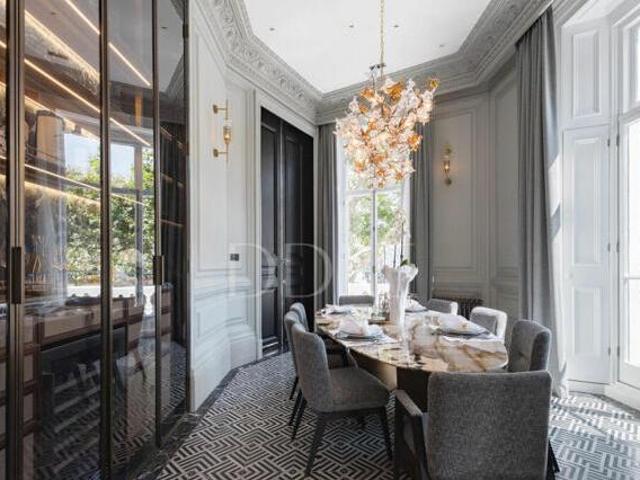 2 Bedroom Apartment For Rent In London