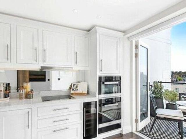 2 Bedroom Apartment For Rent In London