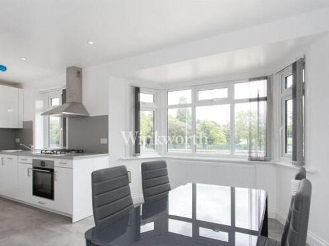 2 Bedroom Apartment For Rent In London