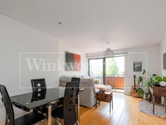 2 Bedroom Apartment For Rent In London