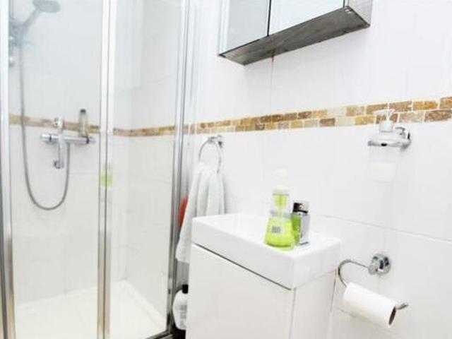 2 Bedroom Apartment For Rent In London