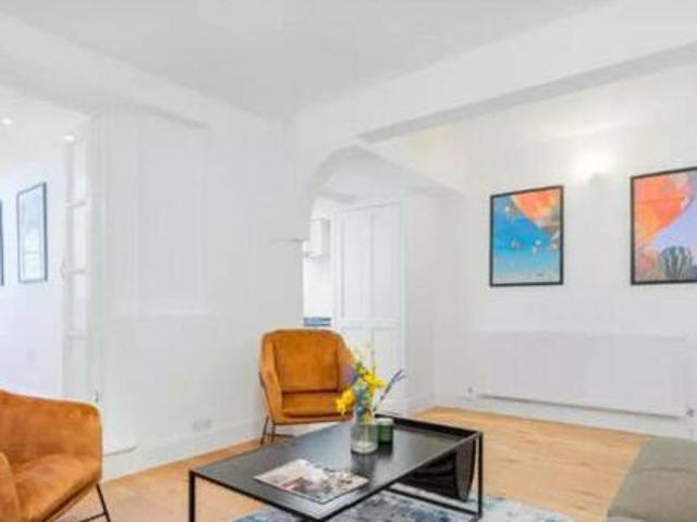 2 Bedroom Apartment For Rent In London