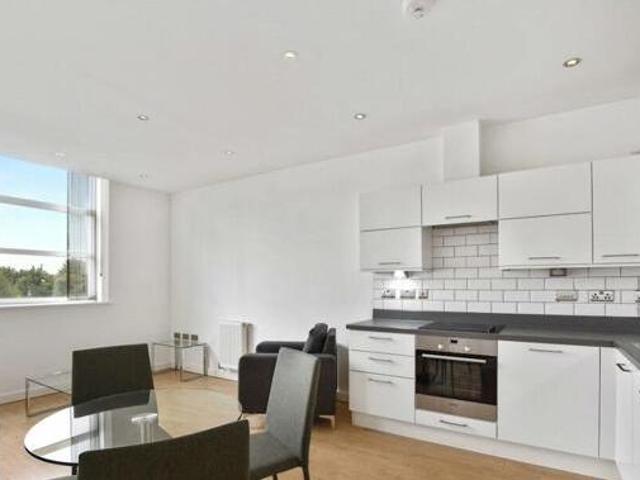 2 Bedroom Apartment For Rent In London