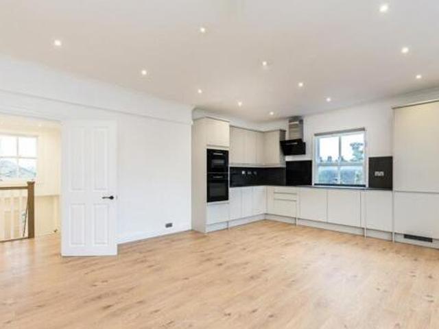 2 Bedroom Apartment For Rent In London