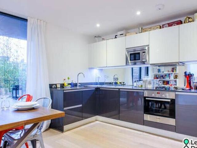 2 Bedroom Apartment For Rent In London