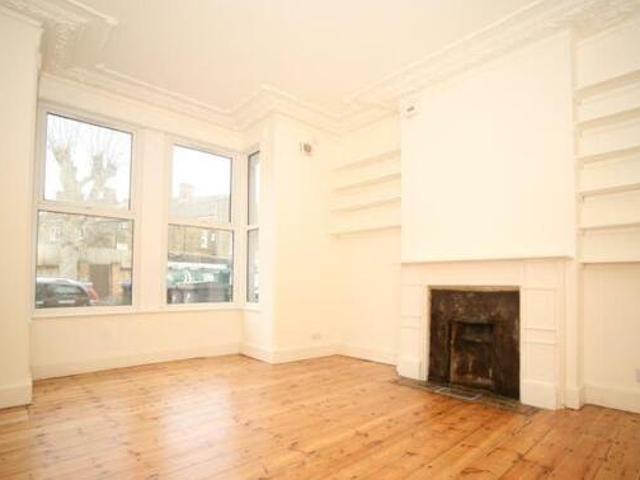 2 Bedroom Apartment For Rent In London