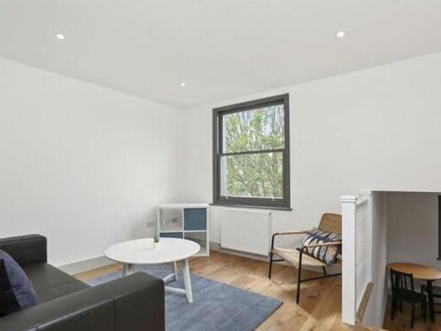 2 Bedroom Apartment For Rent In London
