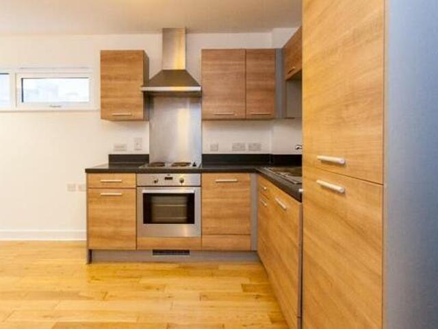 2 Bedroom Apartment For Rent In London