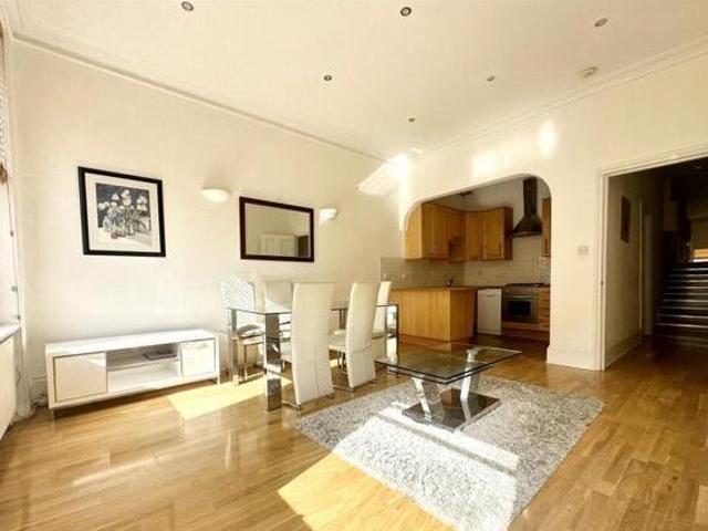 2 Bedroom Apartment For Rent In London