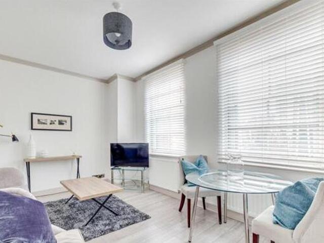 2 Bedroom Apartment For Rent In London