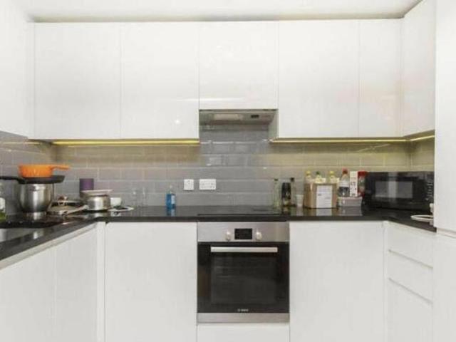 2 Bedroom Apartment For Rent In London