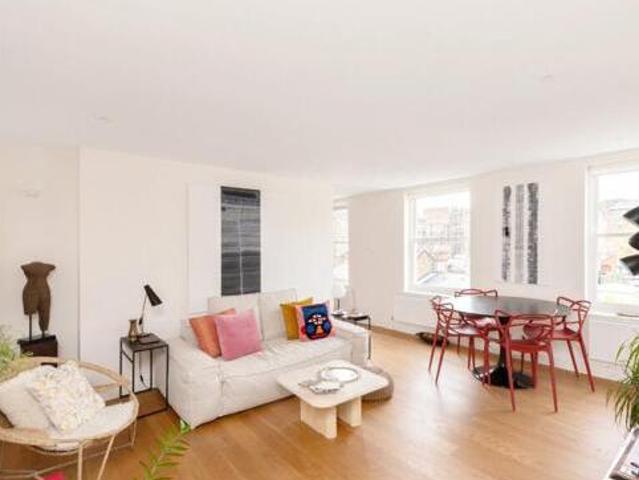 2 Bedroom Apartment For Rent In London