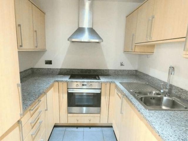 2 Bedroom Apartment For Rent In London